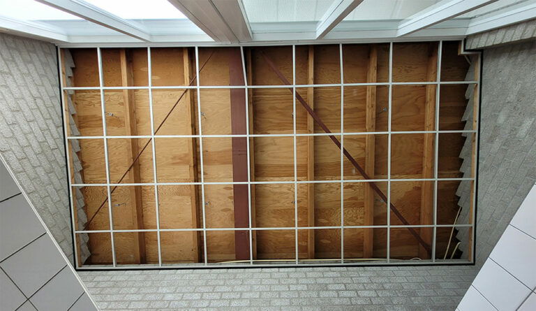 5 Tips voor het bevestigen van plafondplaten - Een handleiding ...