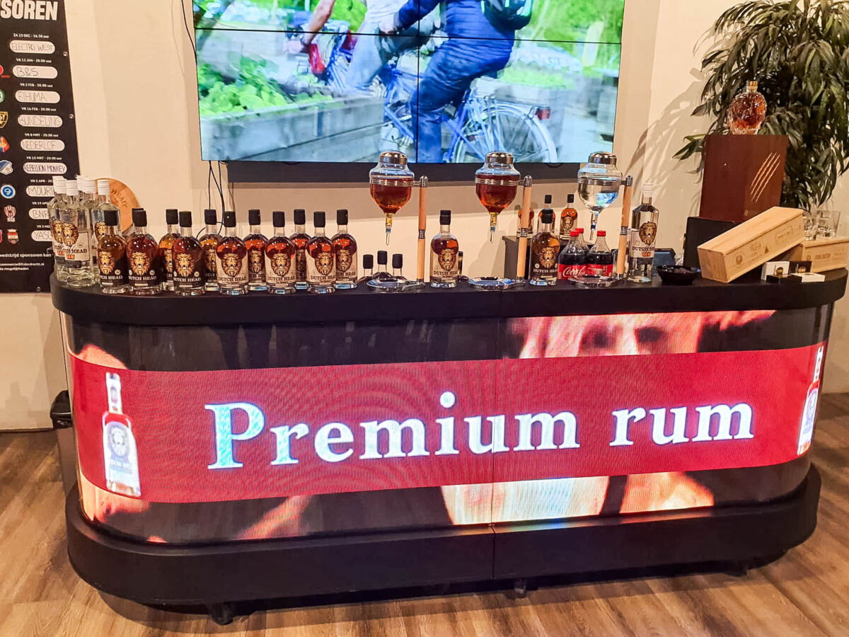 Dutch Head Premium Rum op bezoek! - FC Dordrecht